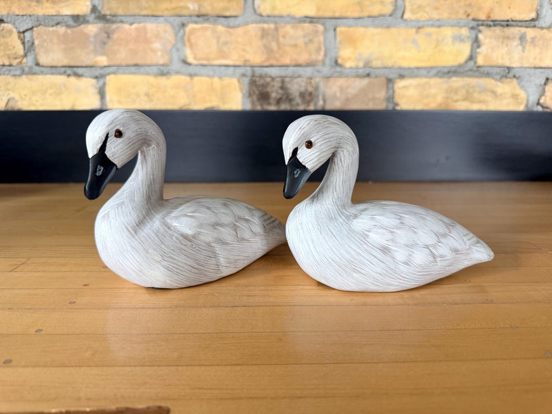 Vintage Pair of Carved Wood Swans With Painted Finish - Etsy