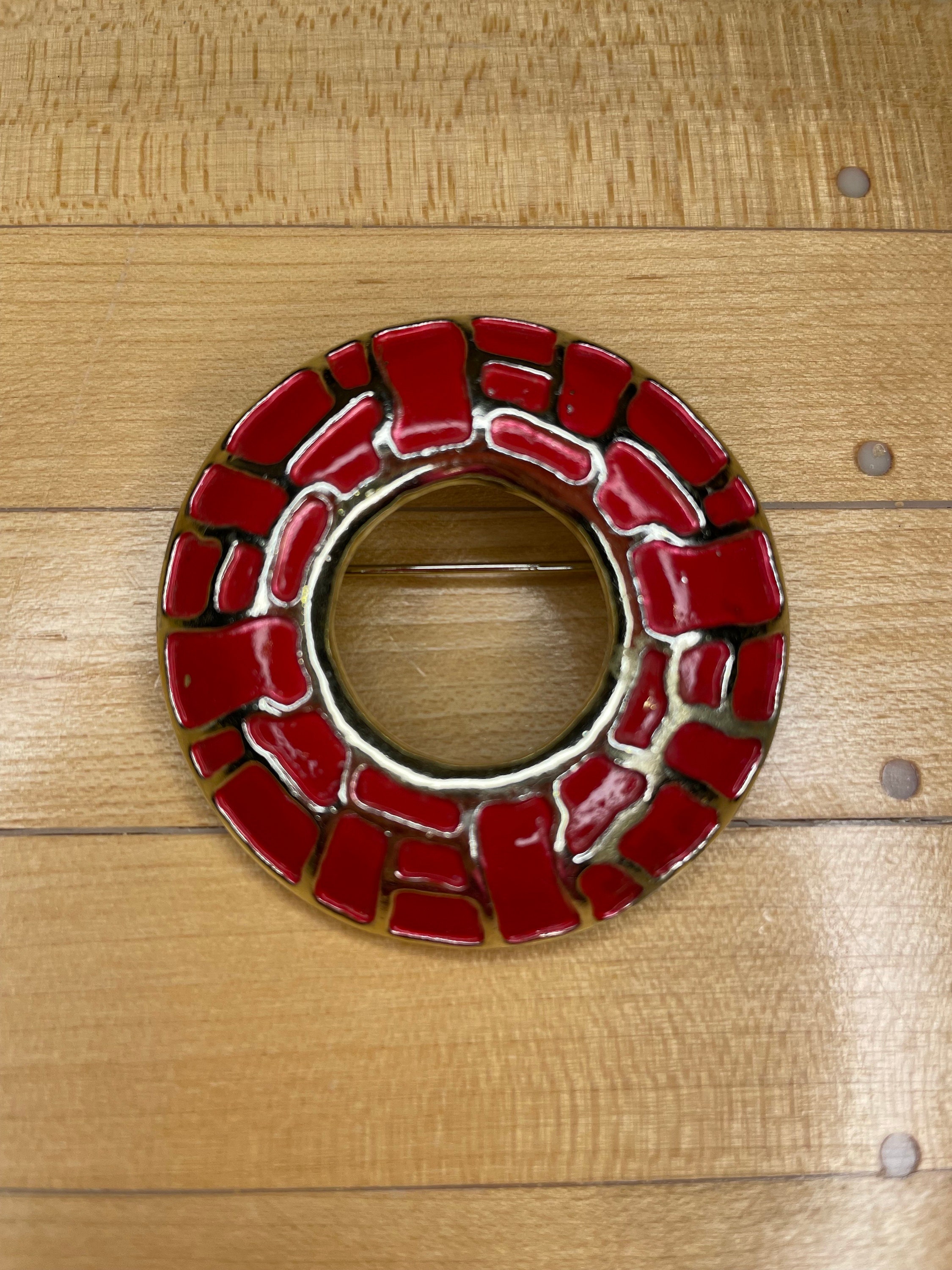 Vintage Red and Gold Tone Circle Unsigned Brooch Well Made - Etsy