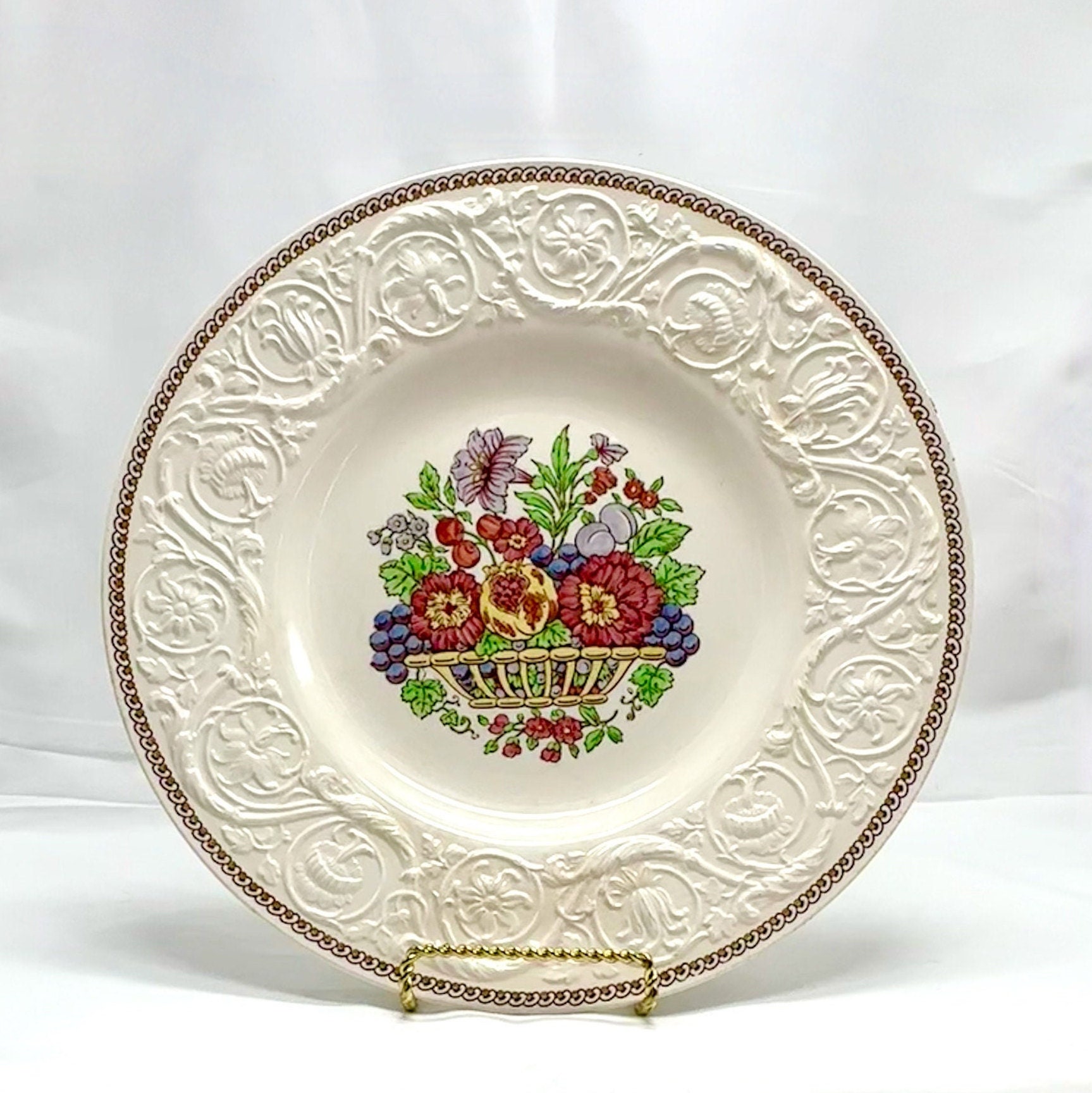 Vintage Wedgwood Patrician Dinner Plate, Windermere Pattern - Etsy