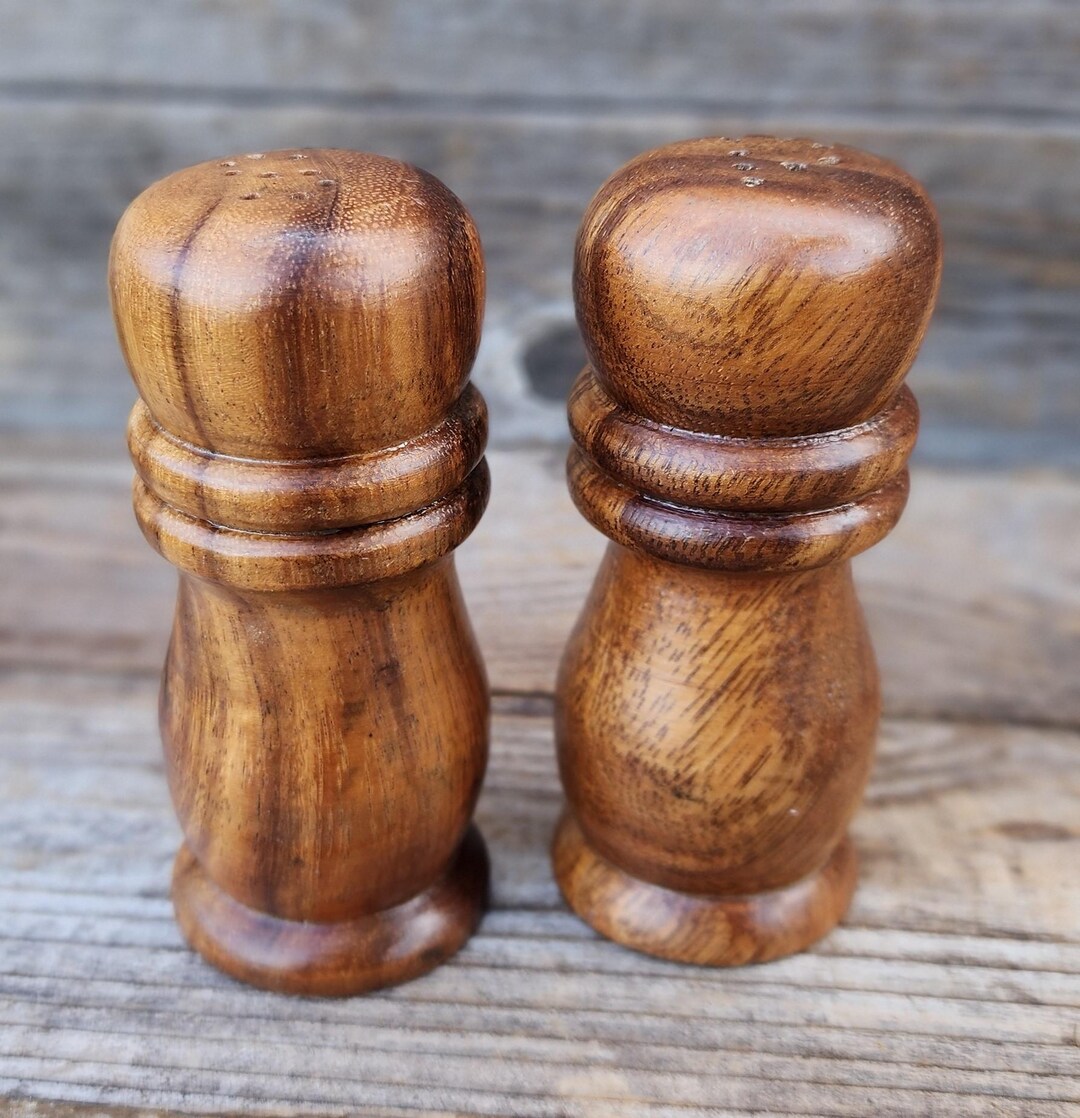 Wood Salt & Pepper Shakers With Plugs - Etsy
