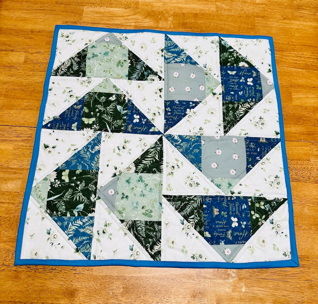 Flying Geese Table Topper - Etsy