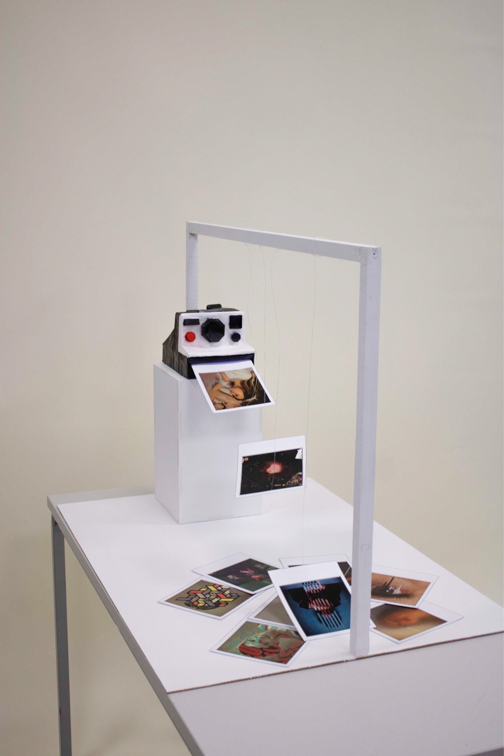 Creative Retro Vintage Camera: PDF Template for Polaroid Camera Decor ...