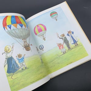 A Mouse Family Album by Pamela Sampson - 1981 Stated Second Printing ...