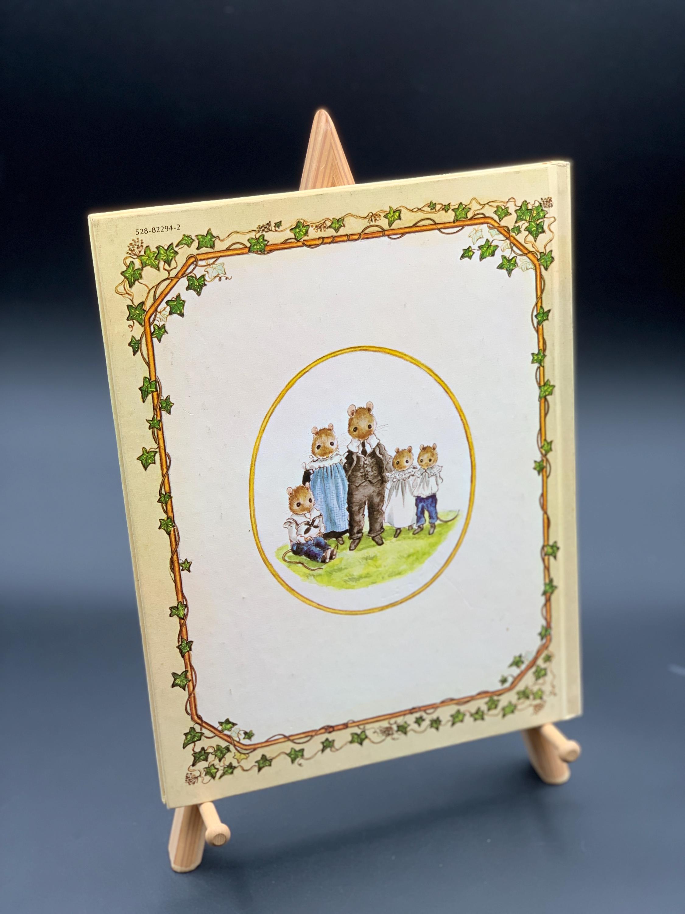 A Mouse Family Album by Pamela Sampson - 1981 Stated Second Printing ...