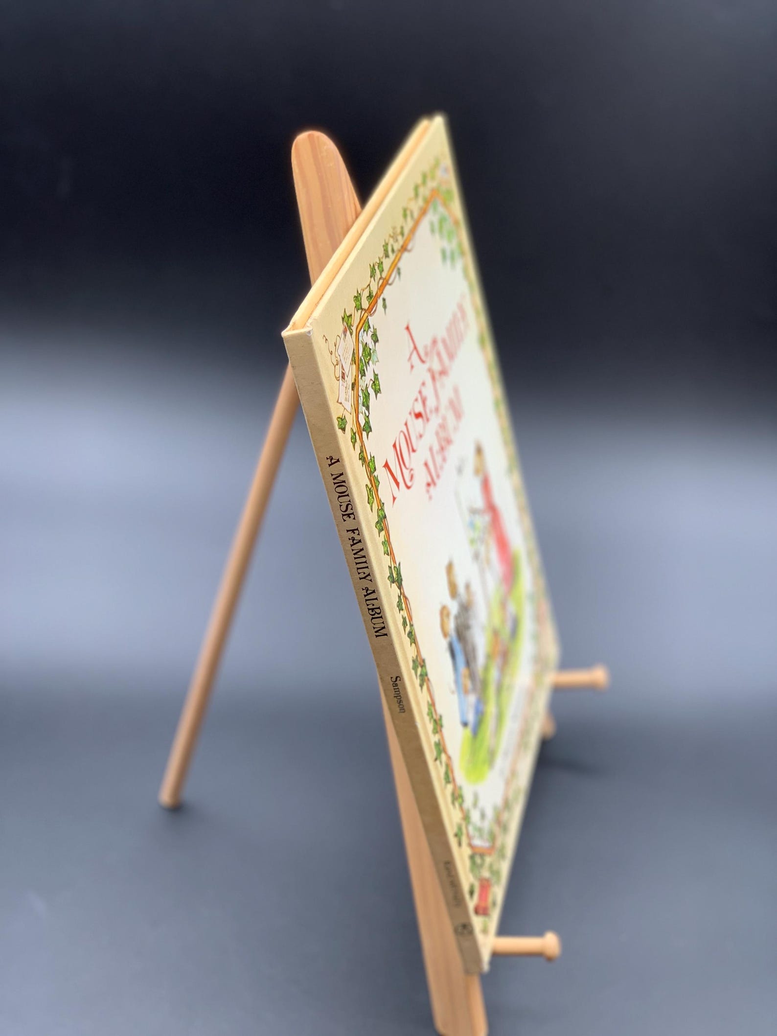 A Mouse Family Album by Pamela Sampson - 1981 Stated Second Printing ...