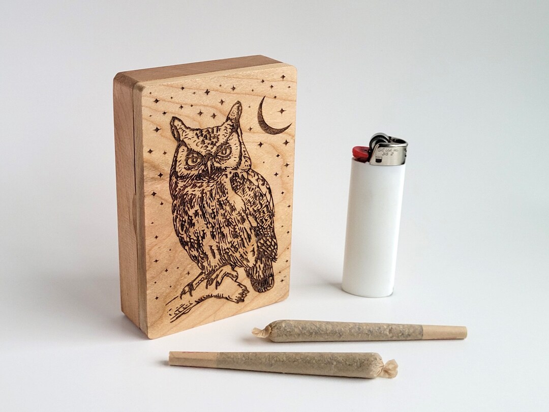 Great Horned Owl Joint Case | Gift for Birdwatcher Who Also Smokes ...