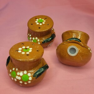 Salt Shaker, Salt and Paper, Salero De Barro, - Etsy