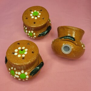 Salt Shaker, Salt and Paper, Salero De Barro, - Etsy