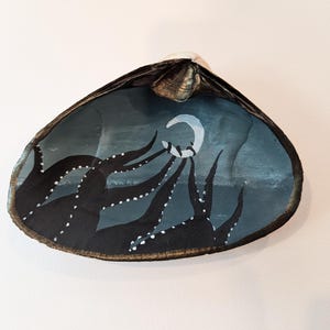 Custom Hand-painted Shells - Etsy