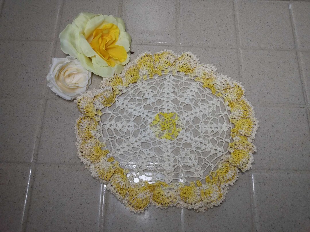 Yellow & White Vintage-style Crochet Doily With Ruffled Edges - 11 Inch ...