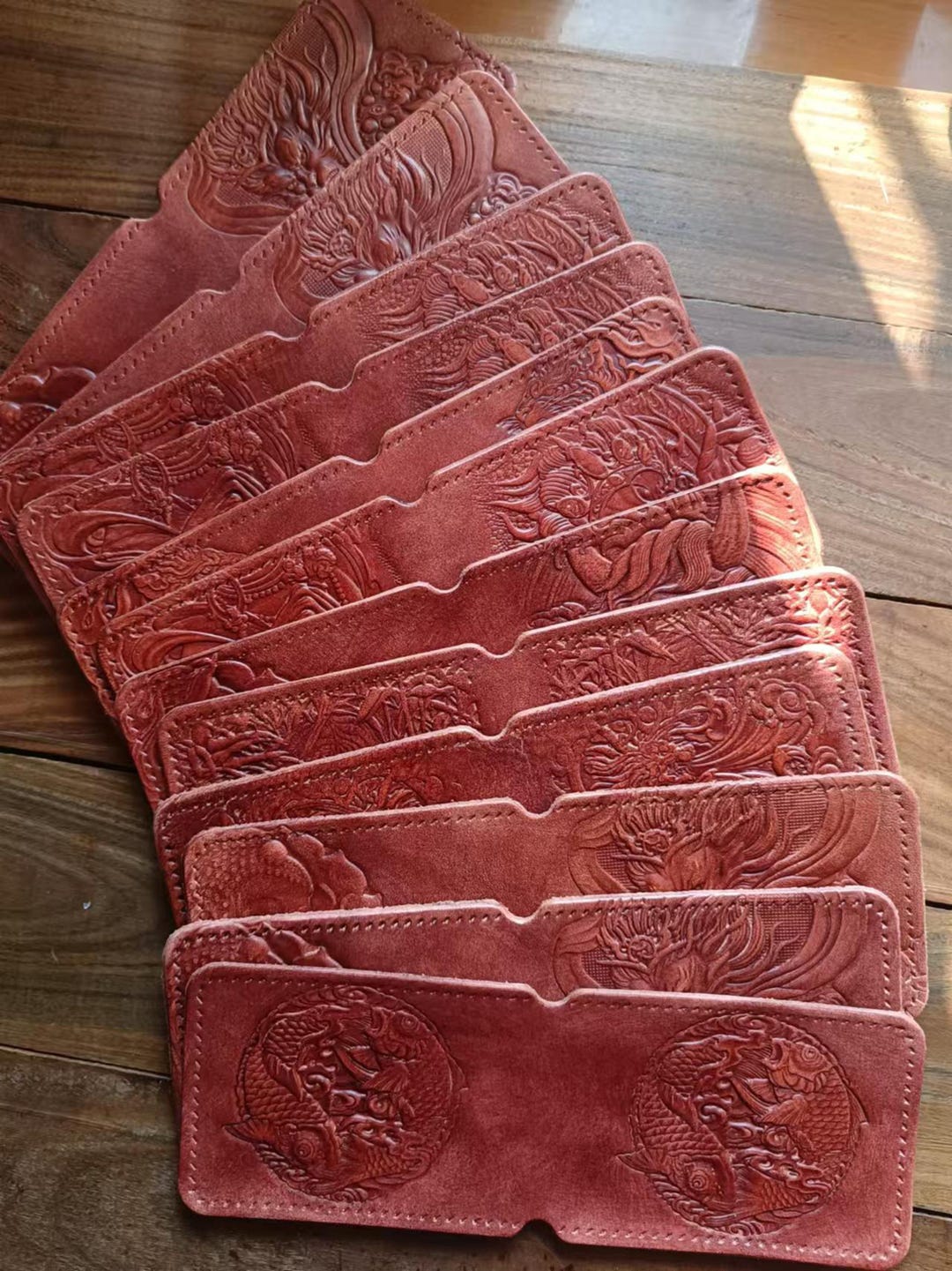 Leather Embossed Pattern Driver's License Case, Pressed by Leather ...