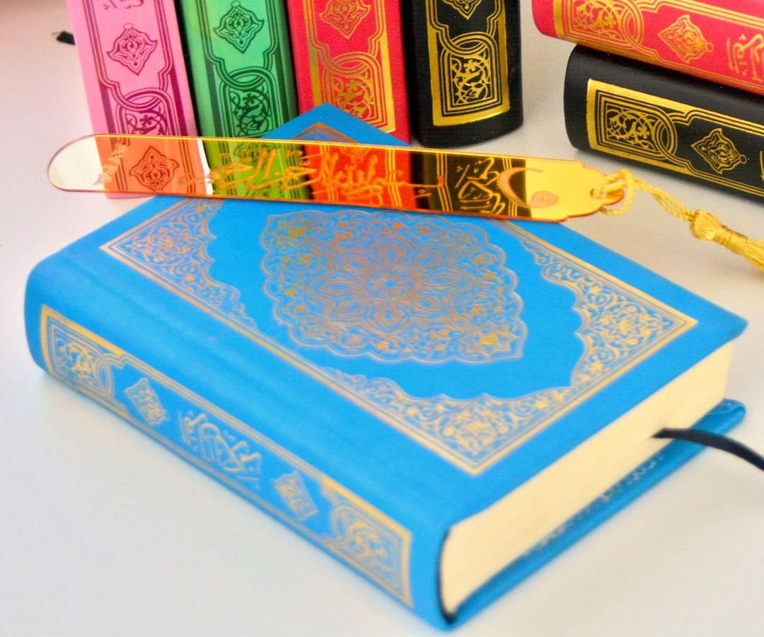 Blue Small Size Arabic Praying Quran Kareem Book, Medina Script Easy ...
