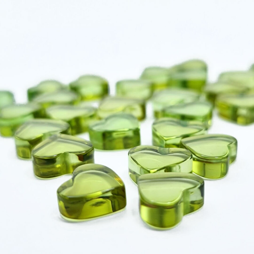 Natural Amber Green Color, Regular Calibrated Heart Shape Flat Bottom ...