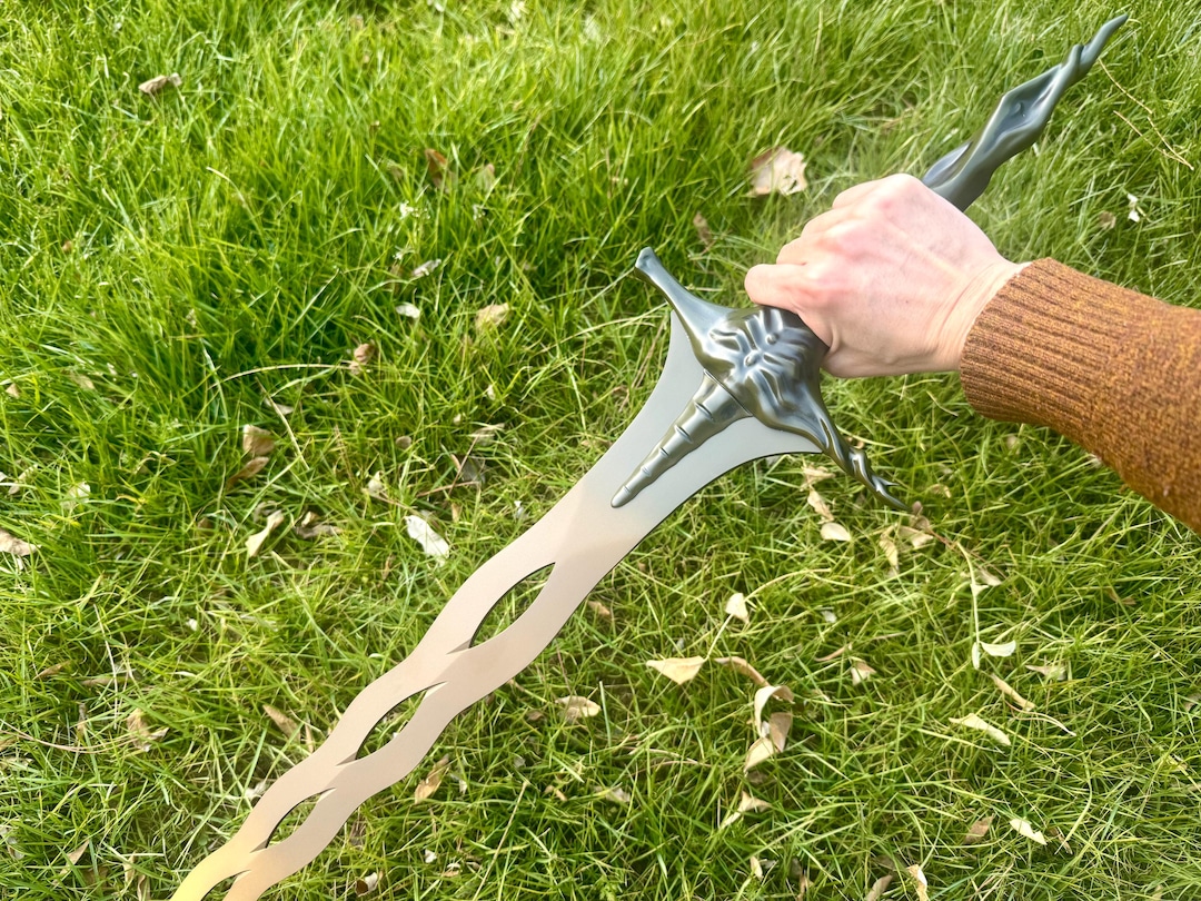 Handcrafted Full Metal 44'' Sacred Relic Sword by Bloodborne Moon Sword ...