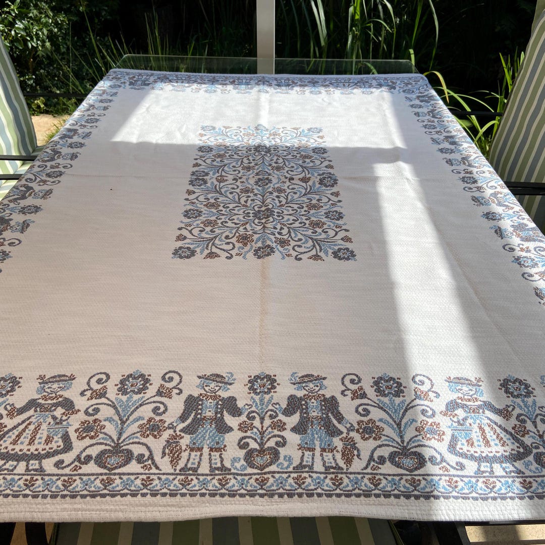 Long Vintage Traditional Austrian Jacquard Table Cloth. Blue and White ...