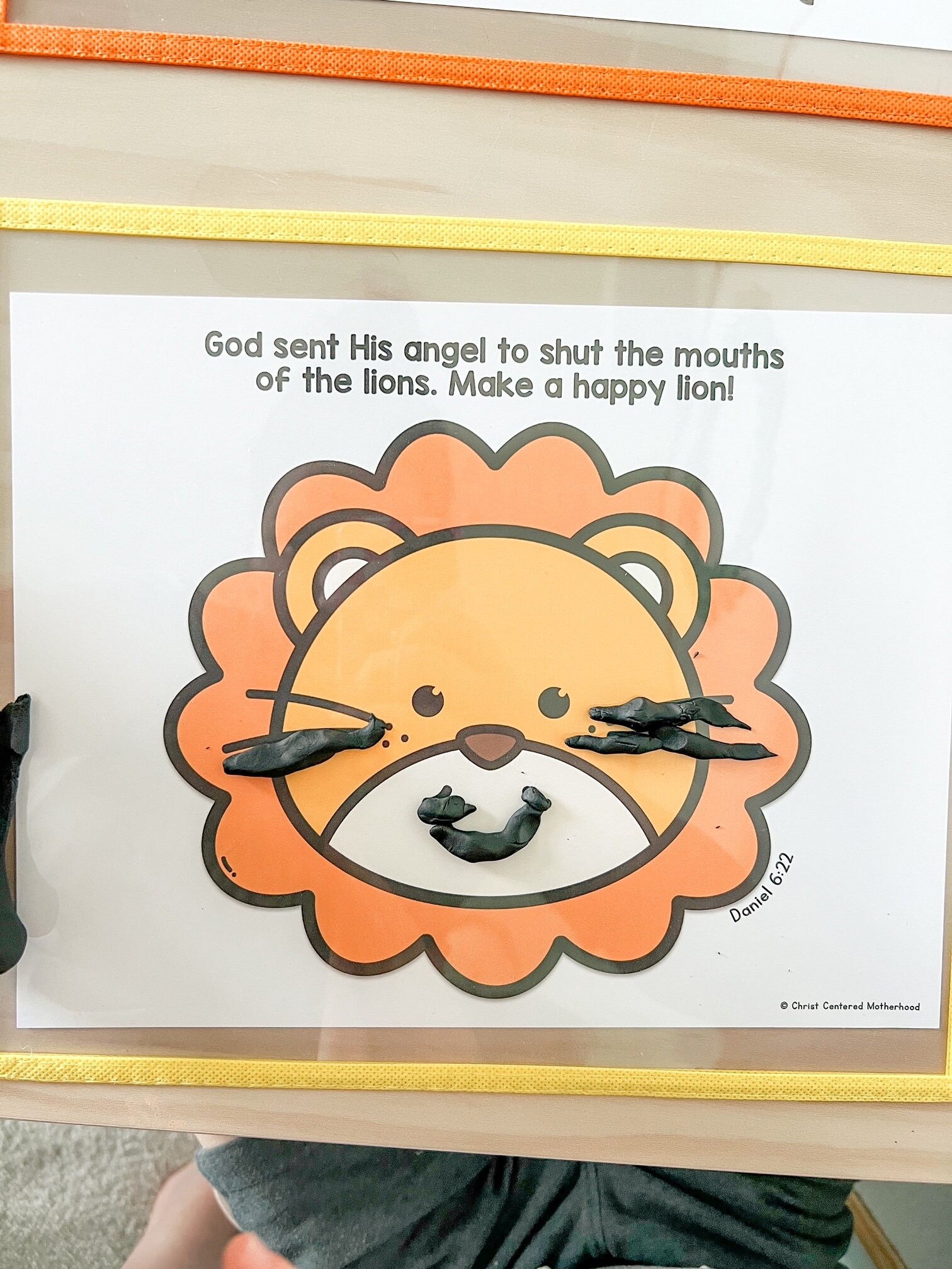 Daniel and the Lion's Den Lion Face Bible Activity Play-doh or Dry ...