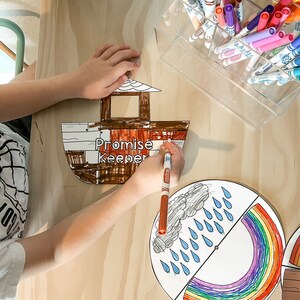 Noah's Ark Bible Story Rainbow Spinner for Retelling Perfect Craft for ...