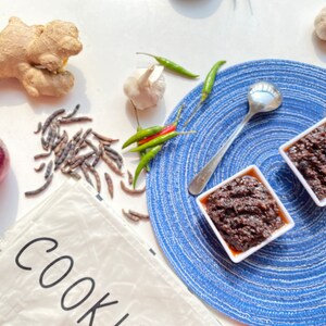 Shito/ Shitor / Black Pepper Sauce/ Black Spicy Sauce - Etsy