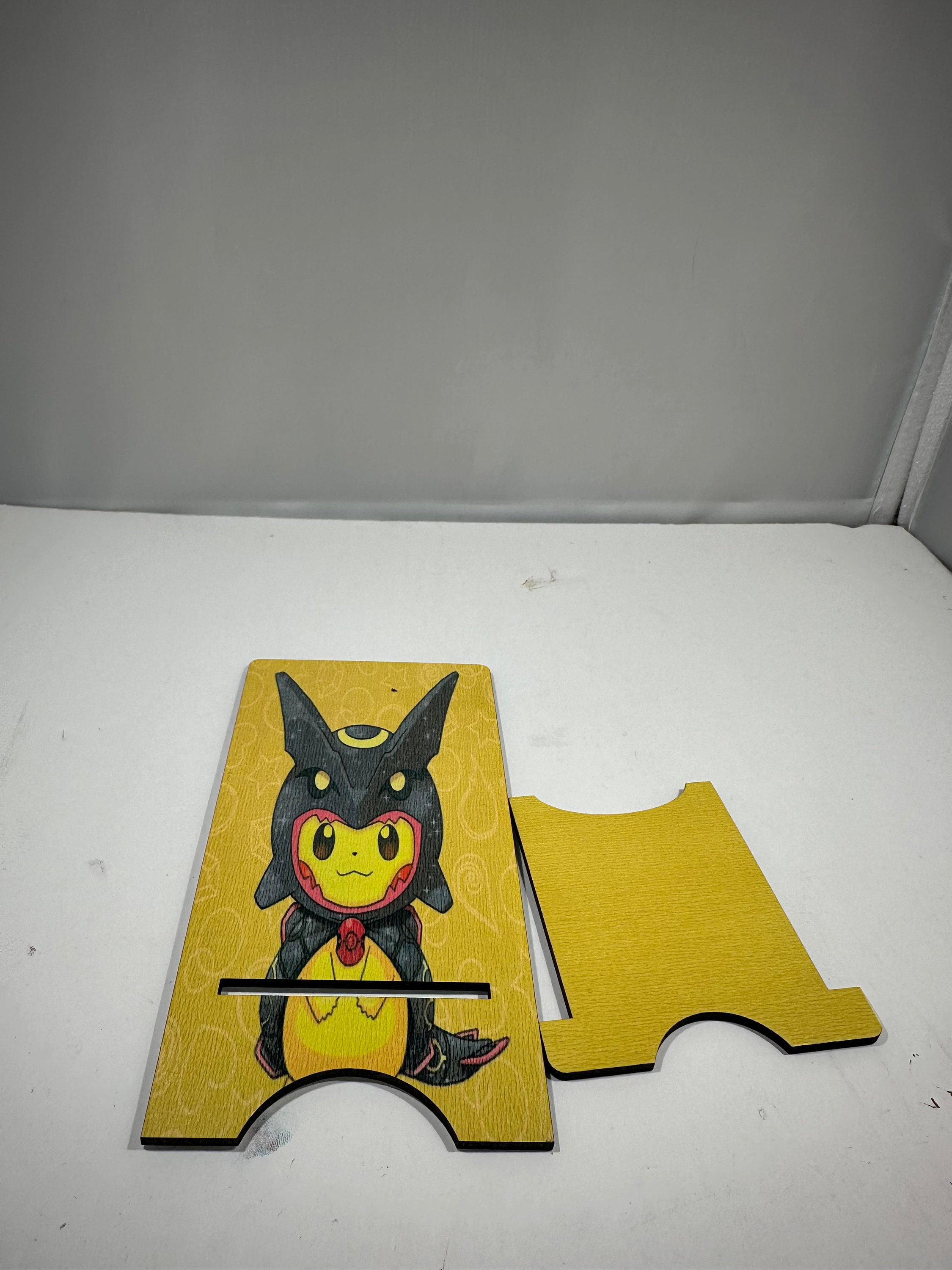 Poncho Pikachu Shiny Rayquaza Card/phone Stand Display Poncho Pika ...