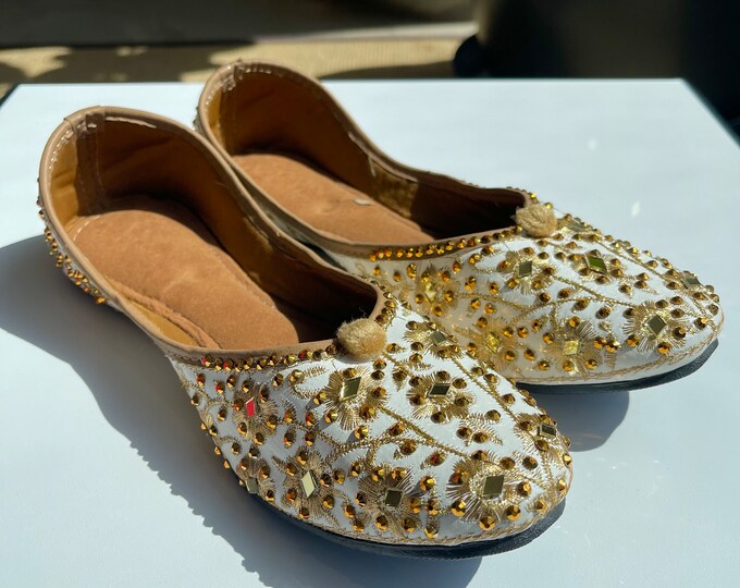 Traditional Indian | Punjabi | Pakistani Ethnic Jutti Women’s Flat Shoe ...
