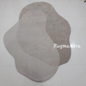 Minimalist Modern Abstract Grey 10x14 Irregular Shape Woolen Hand ...