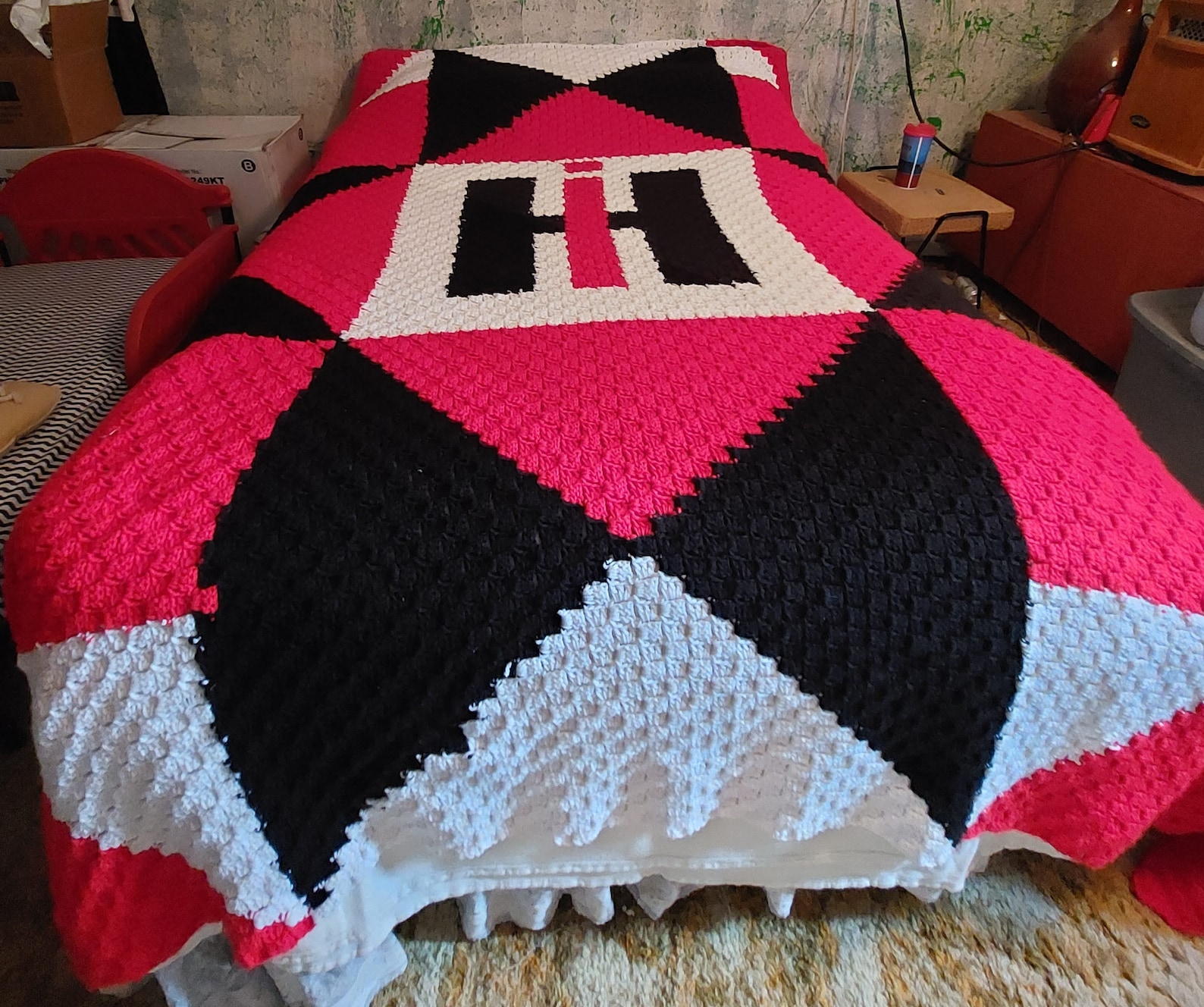 International Harvester King Size Afghan (geometrical Pattern) - Etsy