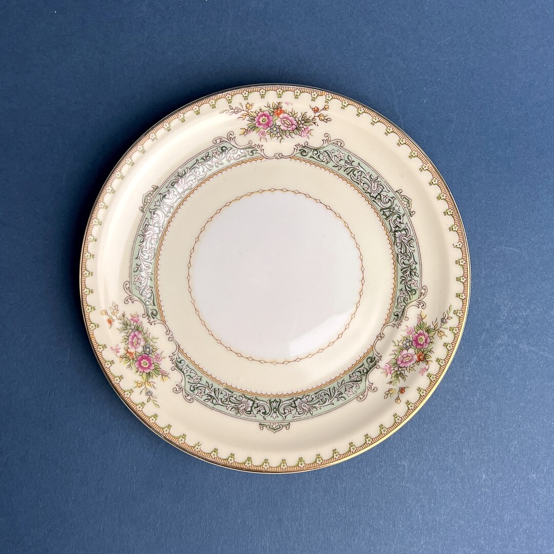 Dexter Bread Plate - Etsy