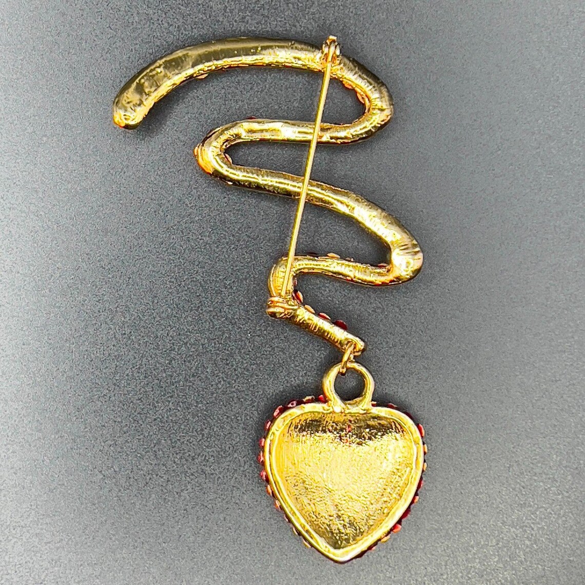 Vintage Movable Heart Brooch Gold-toned Ruby Red Rhinestones Sparkly ...