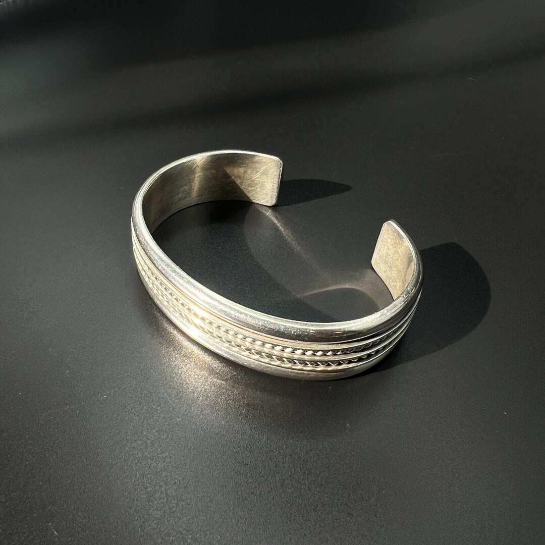 Vintage Navajo SIGNED Tom Hawk Sterling Silver Cuff Bracelet - Etsy
