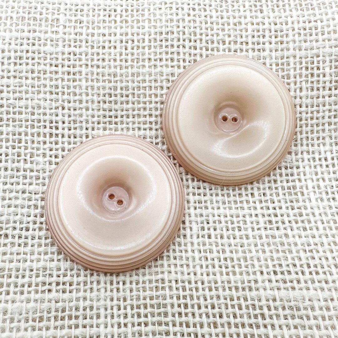 Large Beige Vintage Buttons, Light Tan Old Buttons, Big Coat Buttons ...