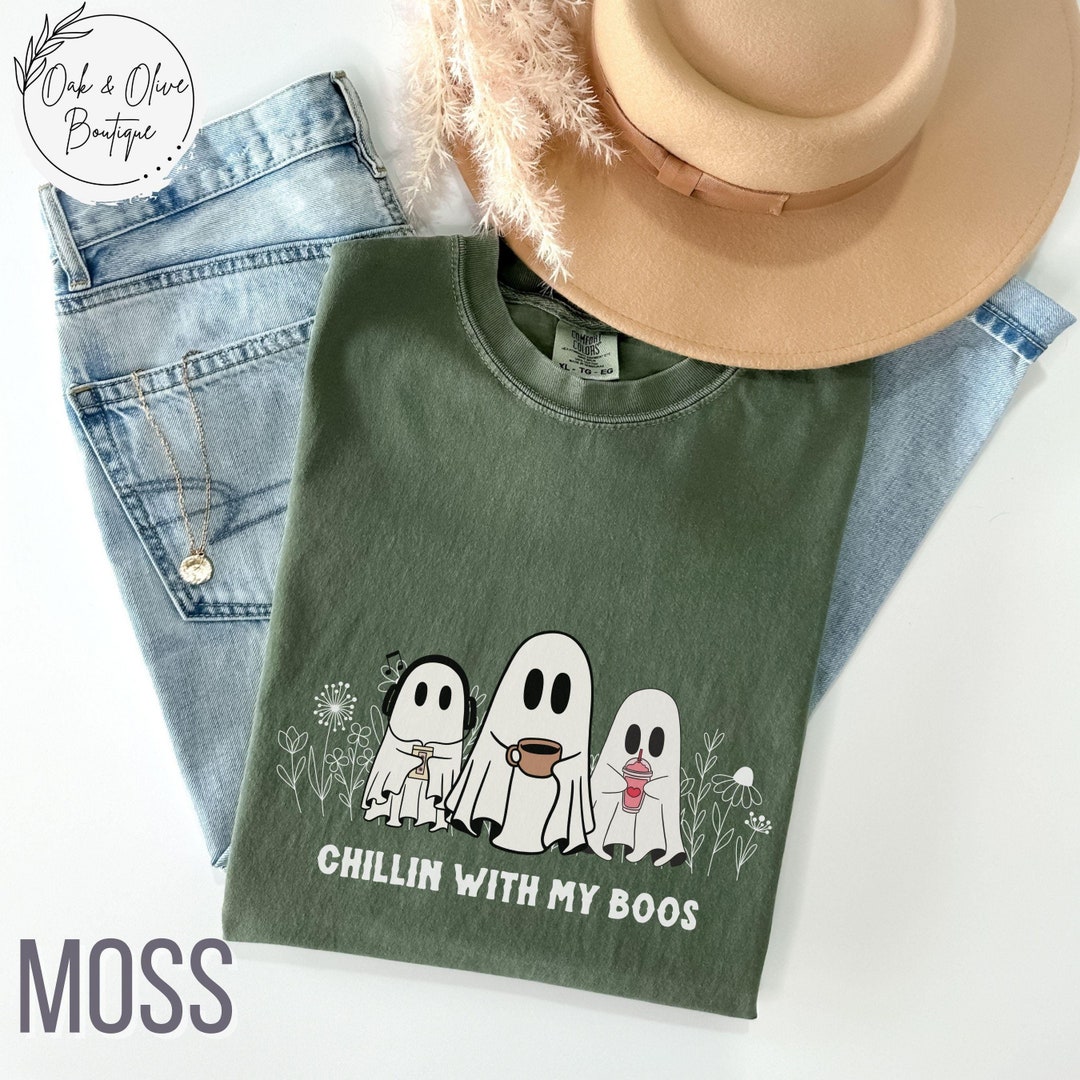 Trendy Fall Ghost Mama T-shirt, Comfort Colors Chillin With My Boos ...