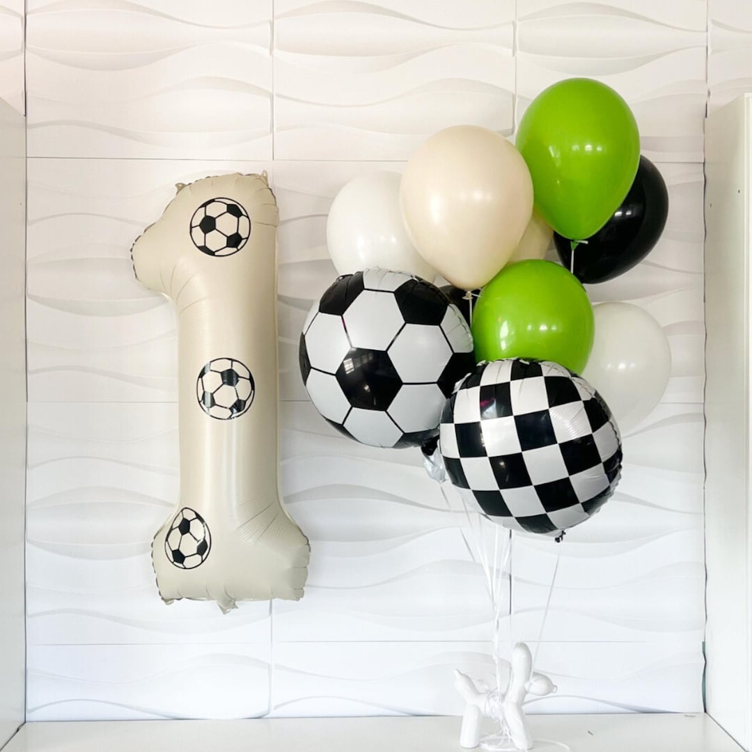 Soccer Ball Themed Balloons - 10 Pack of Balloons With Number Balloon ...