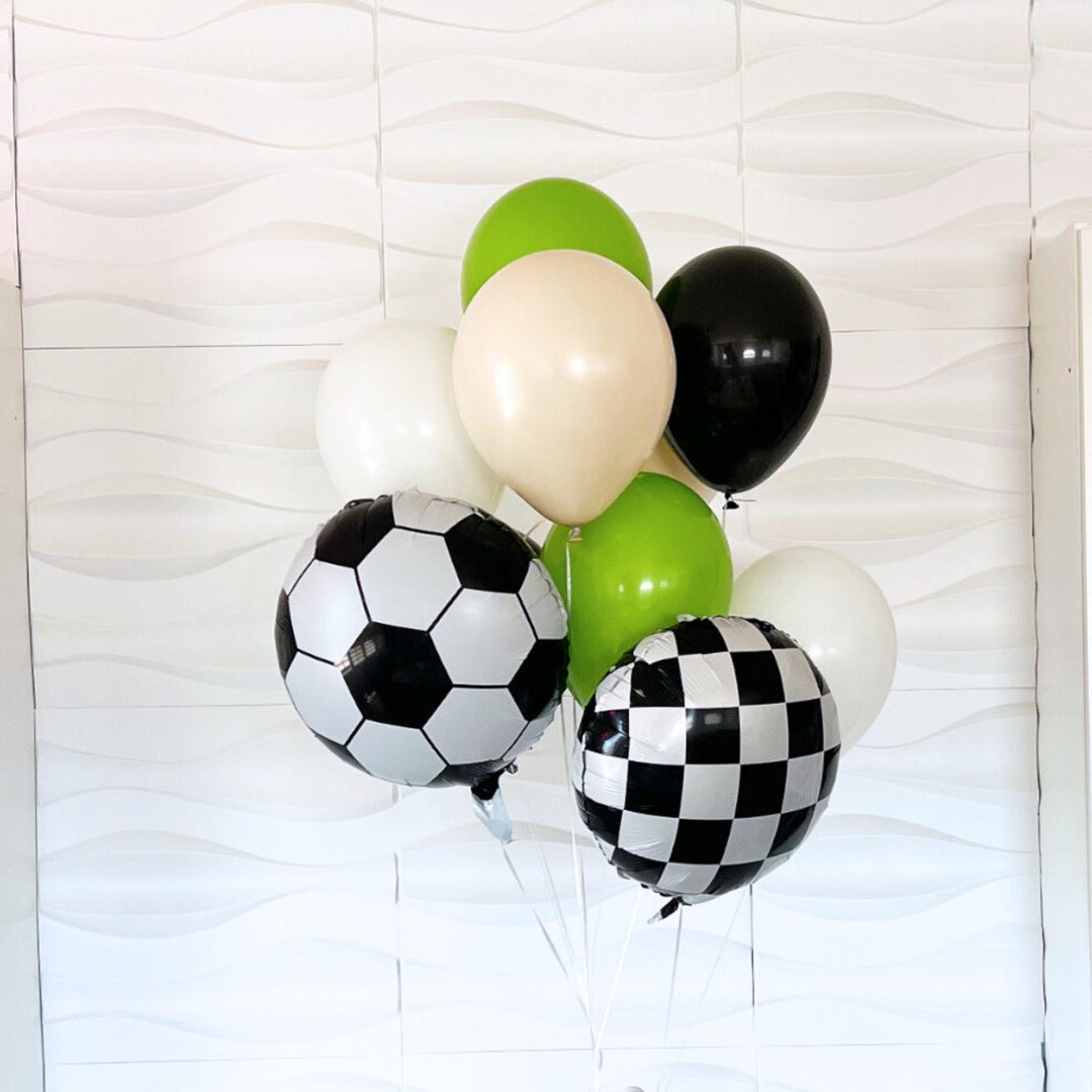 Soccer Ball Themed Balloons - 10 Pack of Balloons - Soccer Party ...