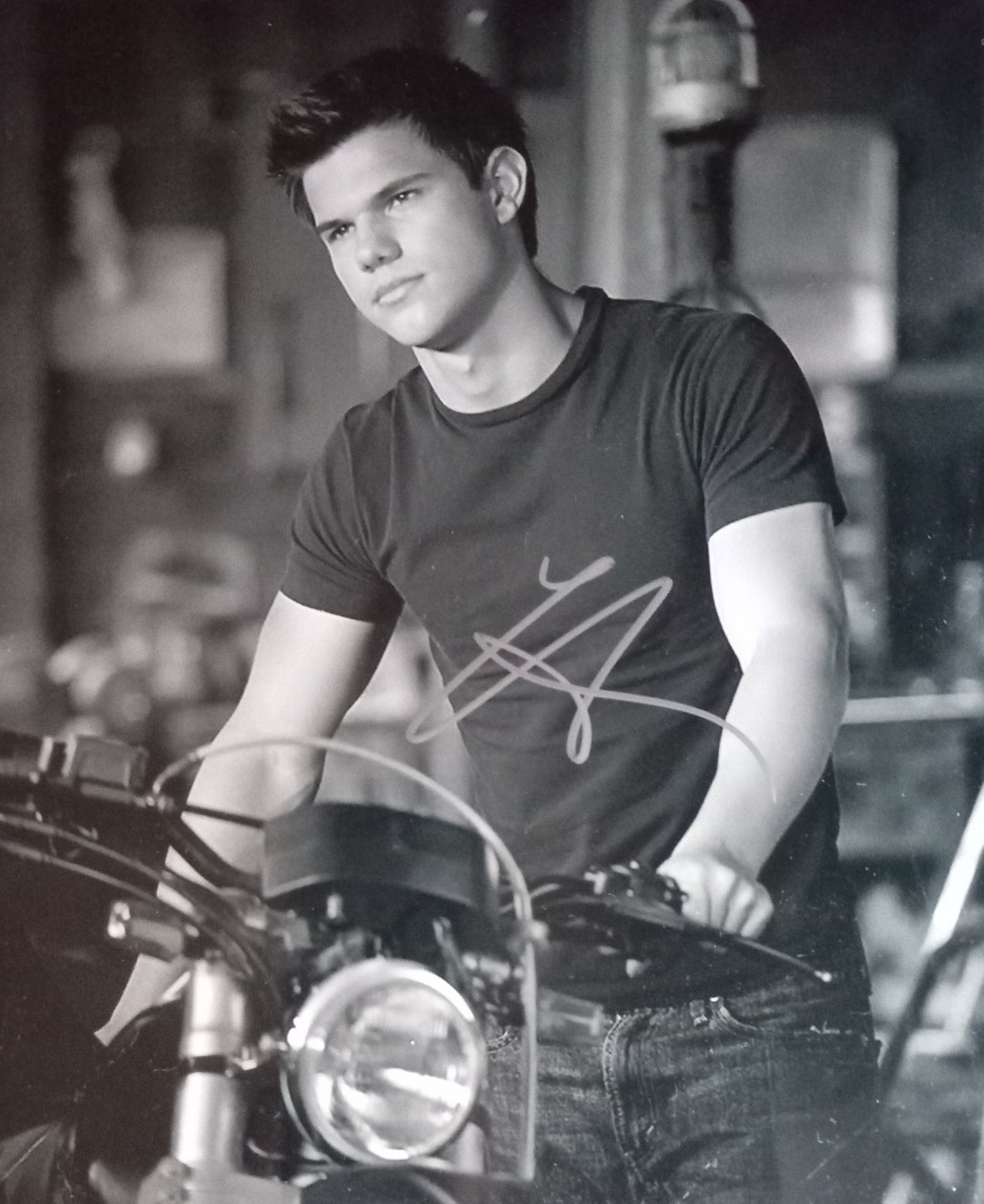 Taylor Lautner Signed Autographed 8x10 Photo W/ 3rd Party ...