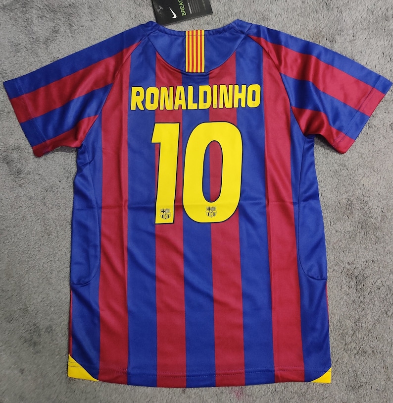 Retro Barcelona 2005/06 RONALDINHO 10 2006 Champions League Final ...