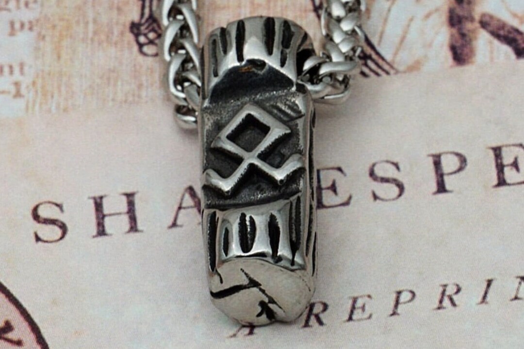 Odal Rune Necklace Viking Runes Pendant Nordic Paganism Pagan Jewelry ...