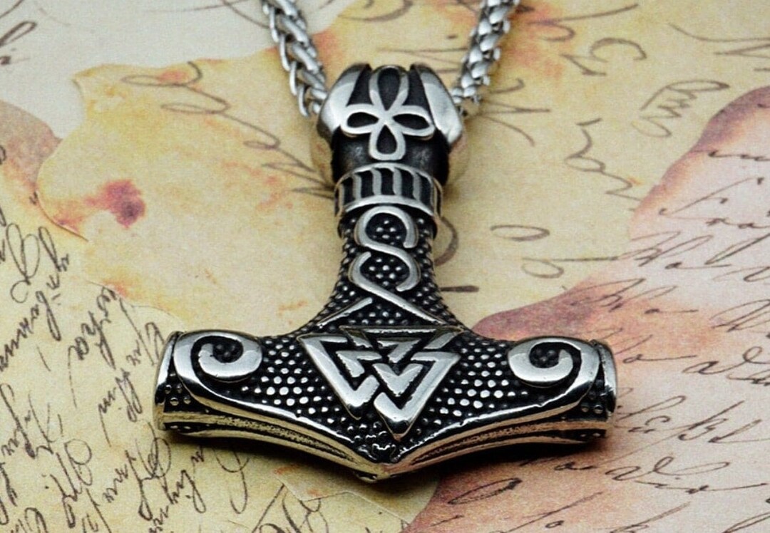 Thor's Hammer Pendant With Valknut and Nordic Knots - Mjolnir Pendant ...
