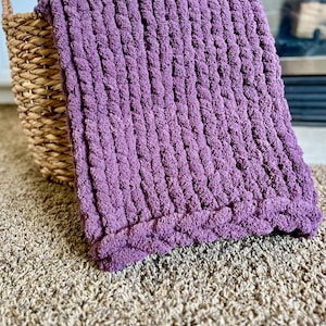 Chunky Knit Blanket, Purple Chunky Throw Blanket, Thick Yarn Blanket ...