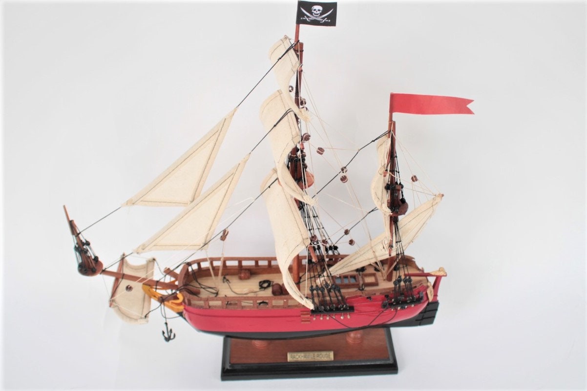Maquette de bateau en bois - RACKHAM le ROUGE - TINTIN longueur : 41 cm ...