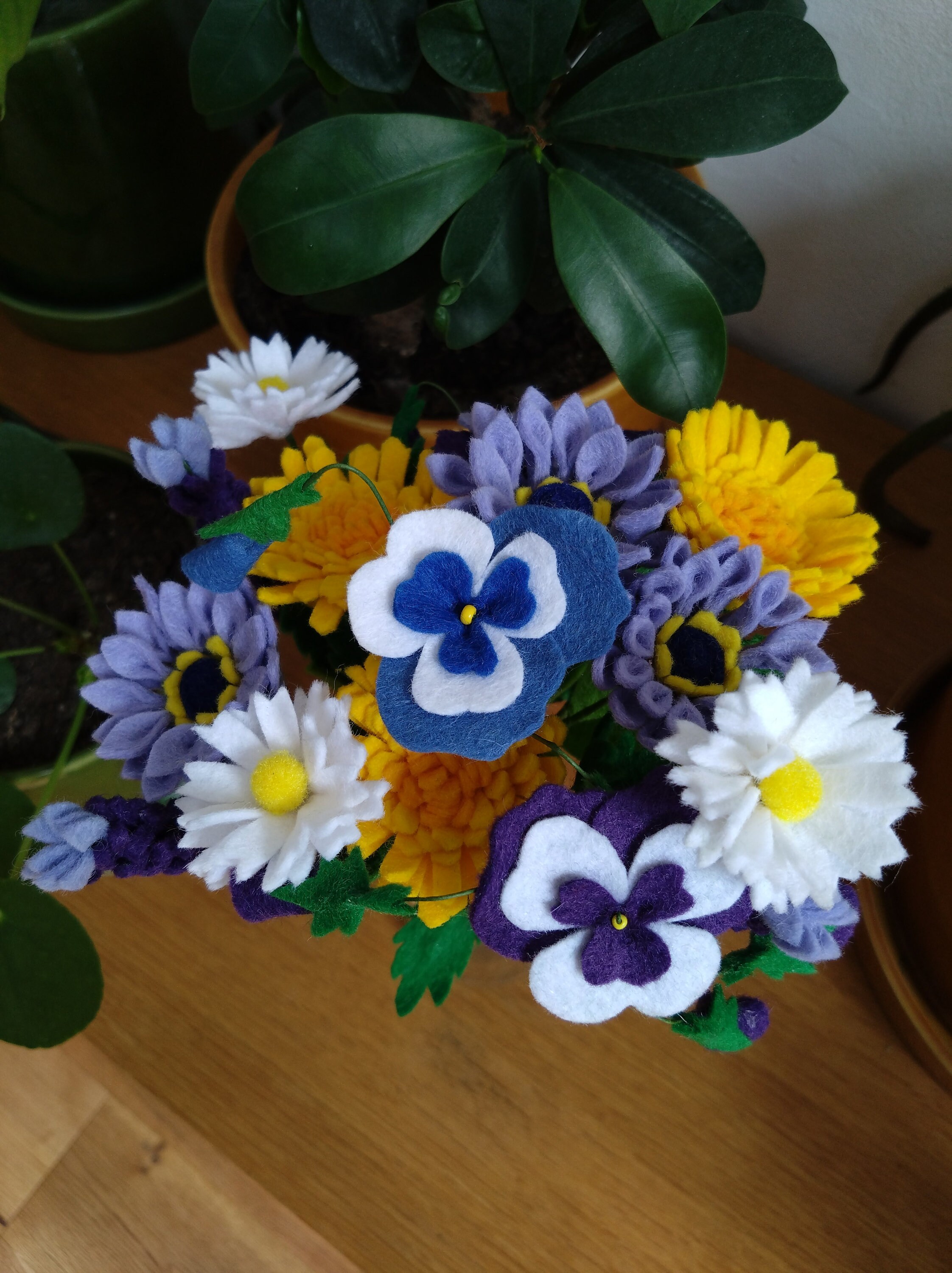 African Daisy Felt Flower Stem - Etsy