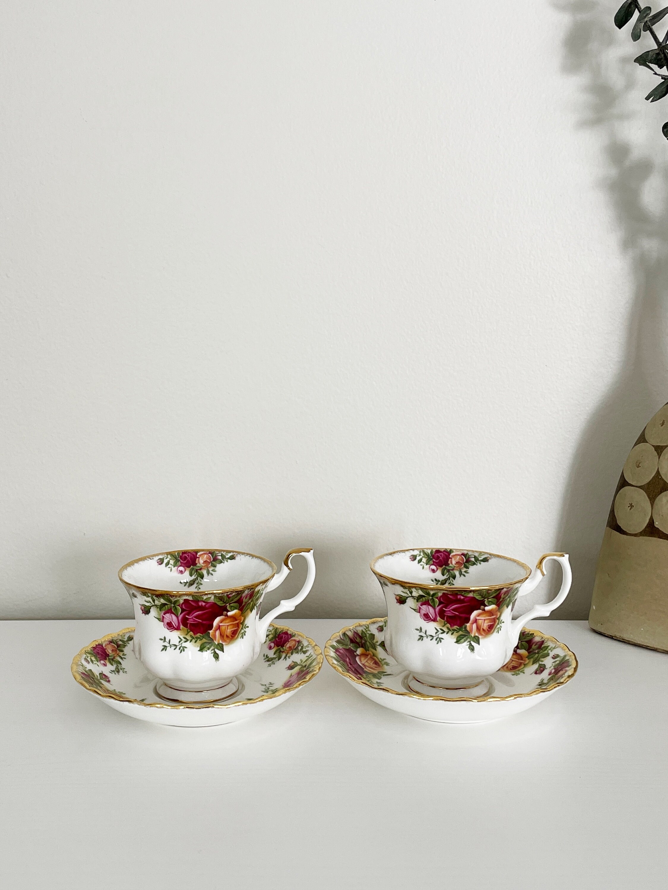 Royal Albert English Fine Bone China Old Country Roses Pattern Montrose ...