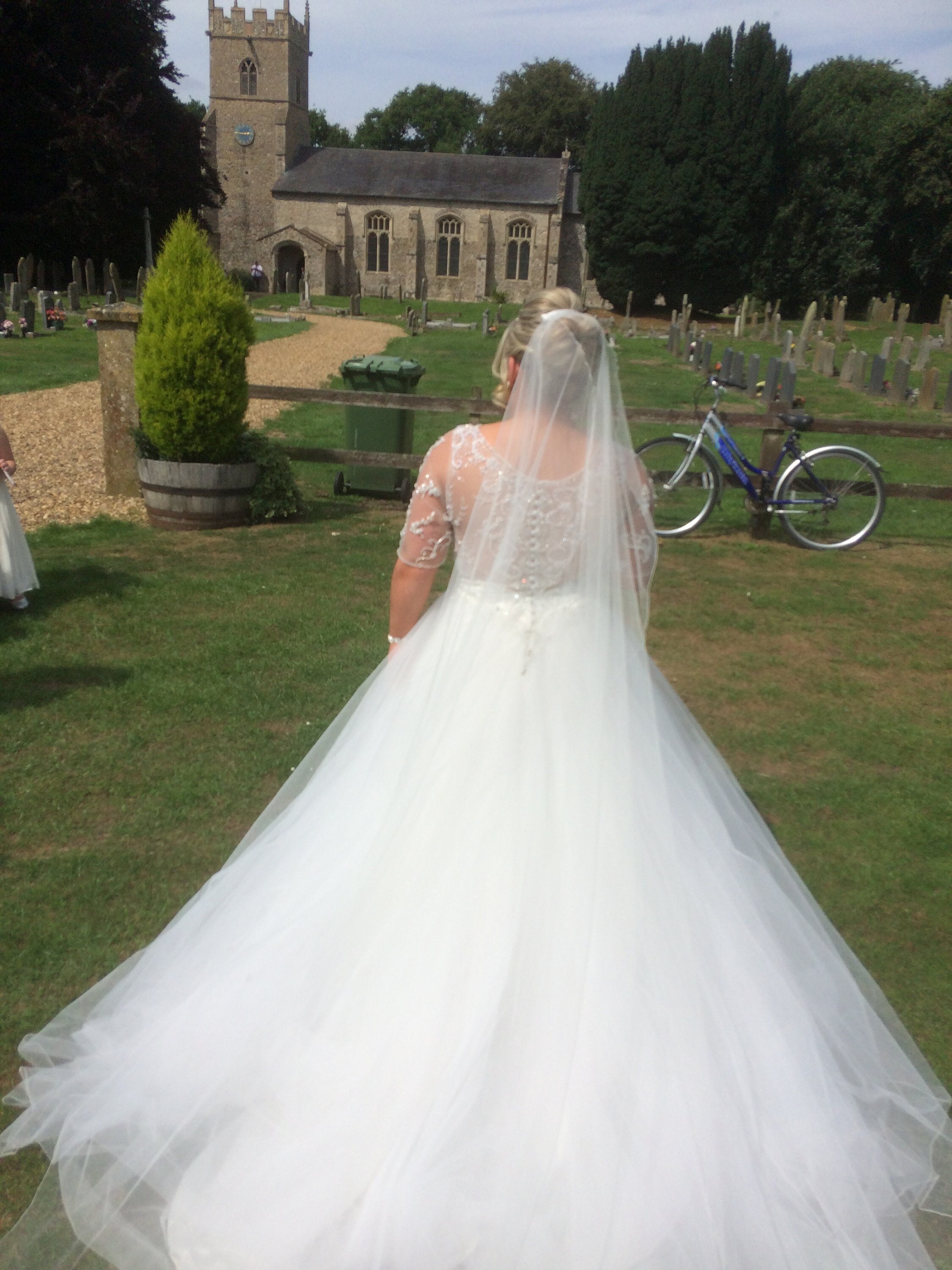 Bespoke, Hand Made Stunning Wedding Veils in a Choice of Colour, Style ...