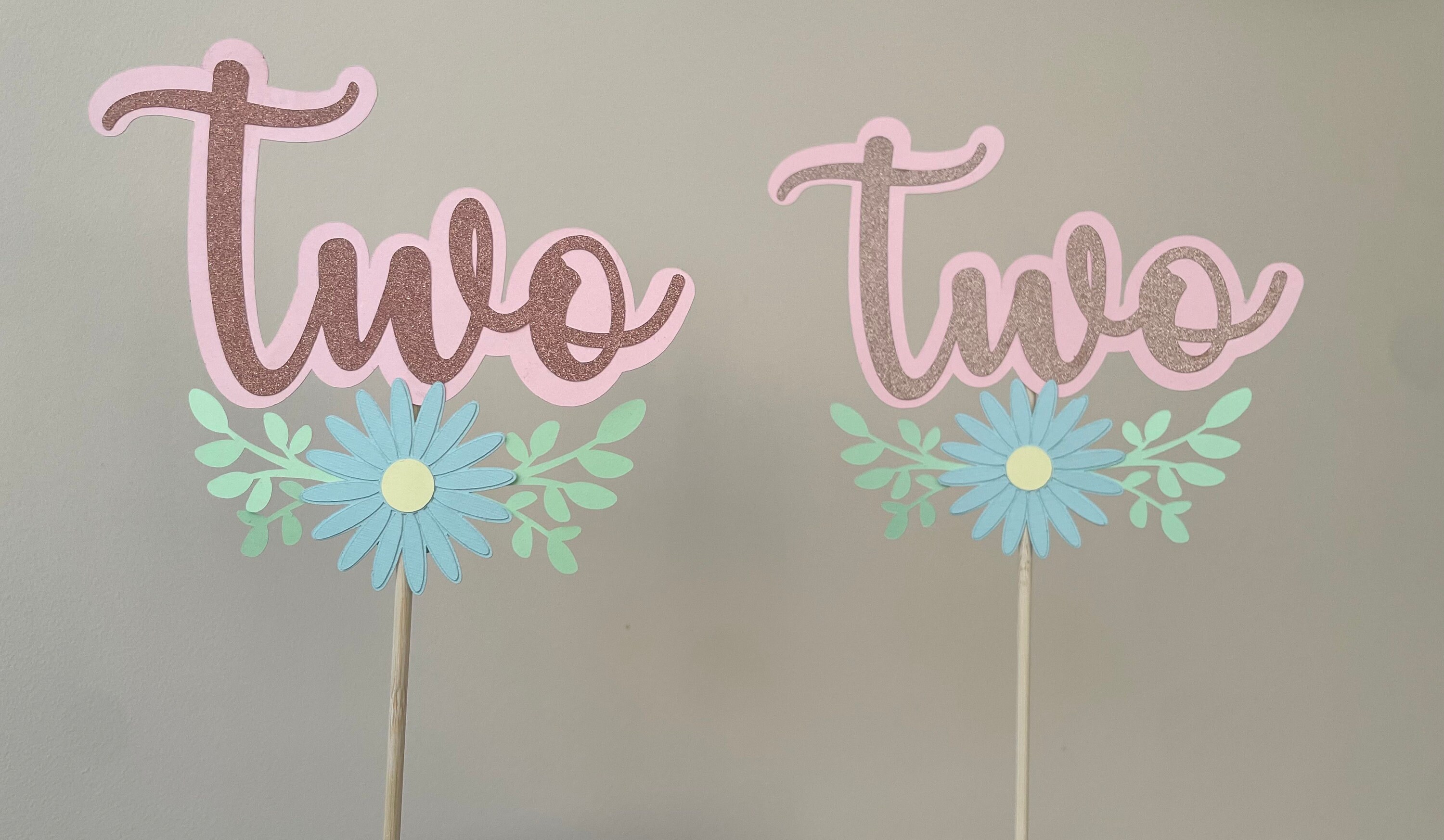 Two Cake Topper. Pretty and Floral - Etsy