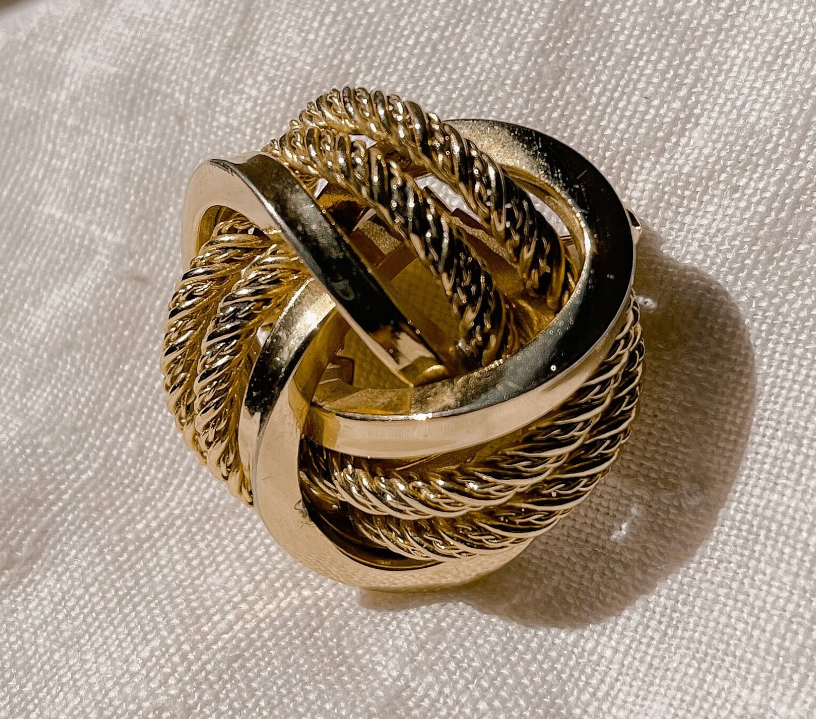 Grosse Gold Rope Knot Brooch - Etsy