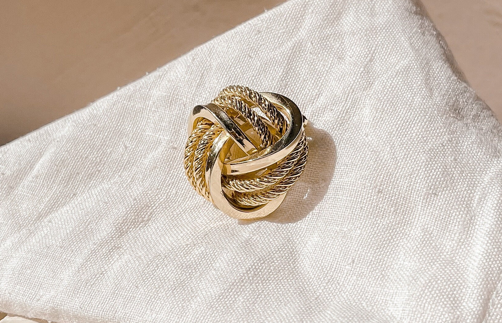 Grosse Gold Rope Knot Brooch - Etsy