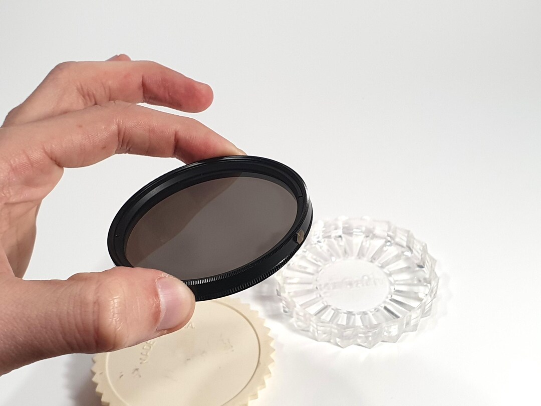 Vintage TIFFEN 62mm Polarizer Lens Filter 35mm Black & White Film ...