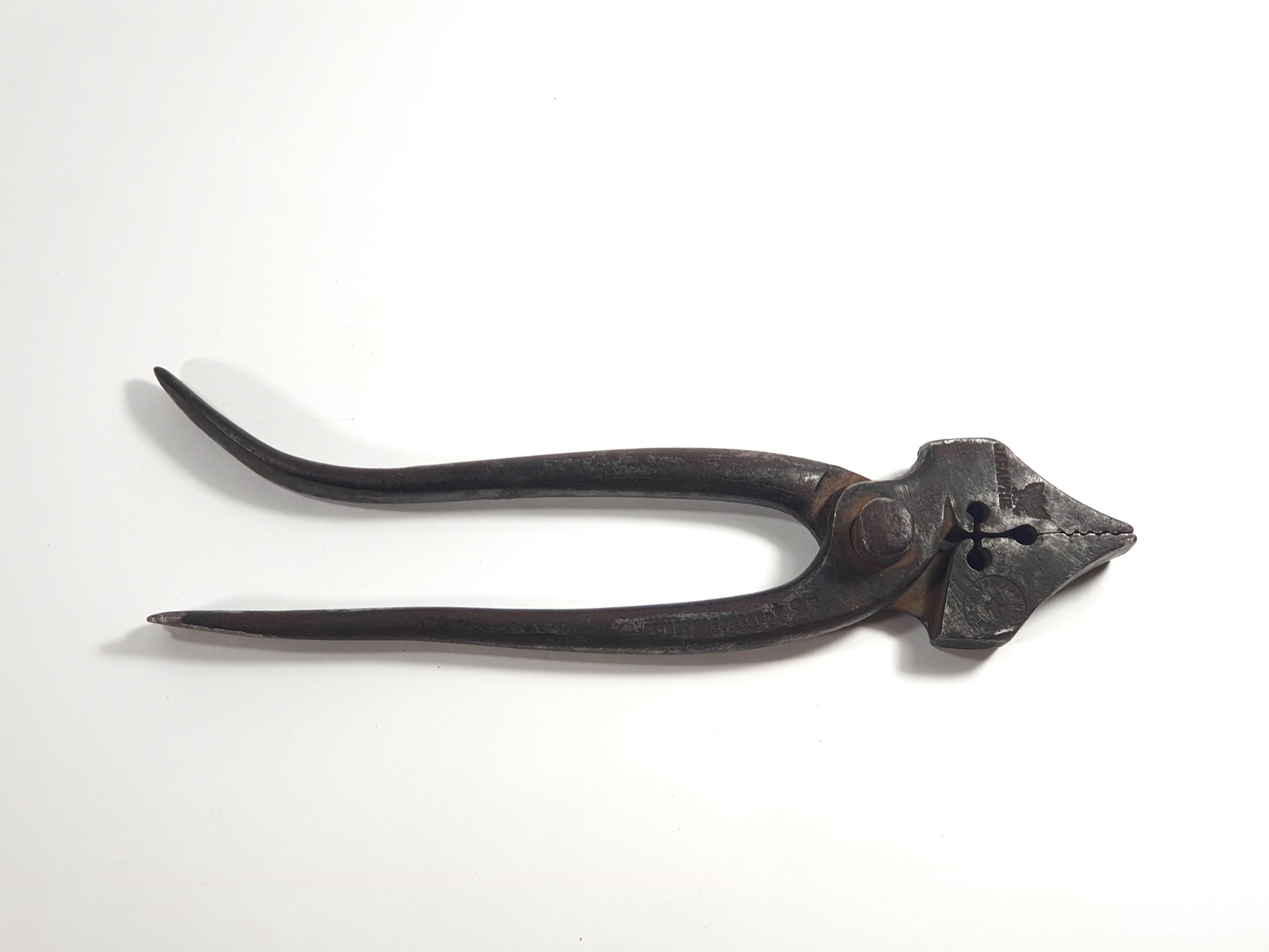 RARE Antique French Wrought Iron Cobbler's Pliers Tool 1700's/1800's ...
