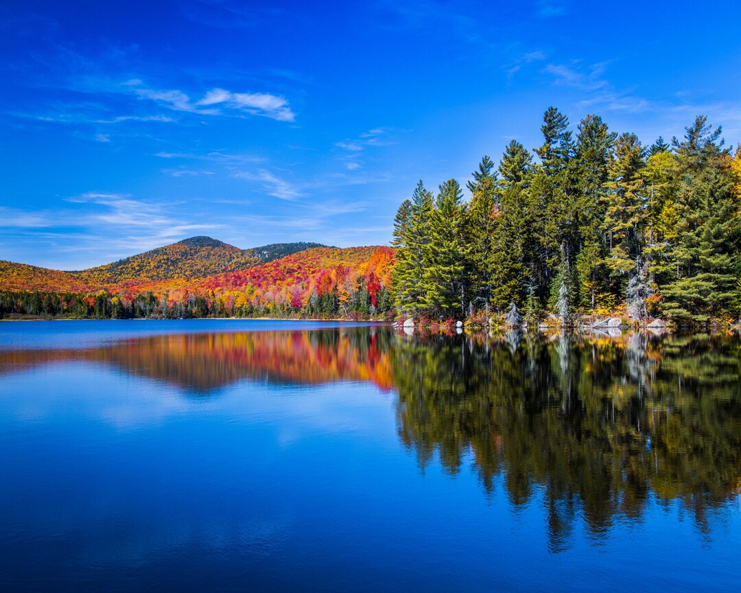 New England Fall Foliage Colors-reflection of Brilliant Fall Color and ...