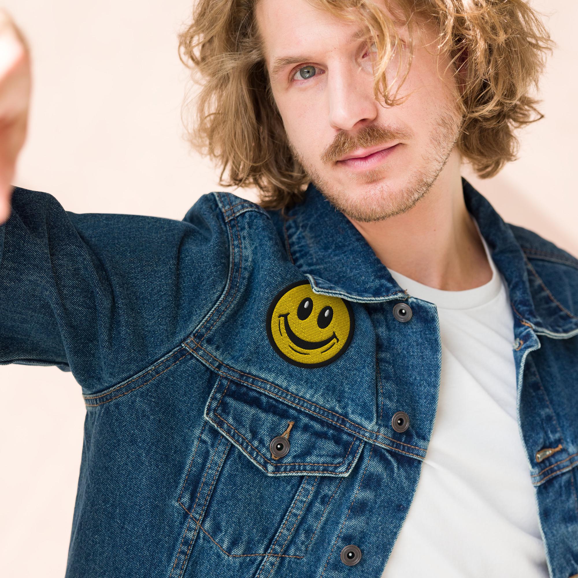 Smile Face Black Yellow Iconic Retro Vintage Circle Embroidered Patch ...