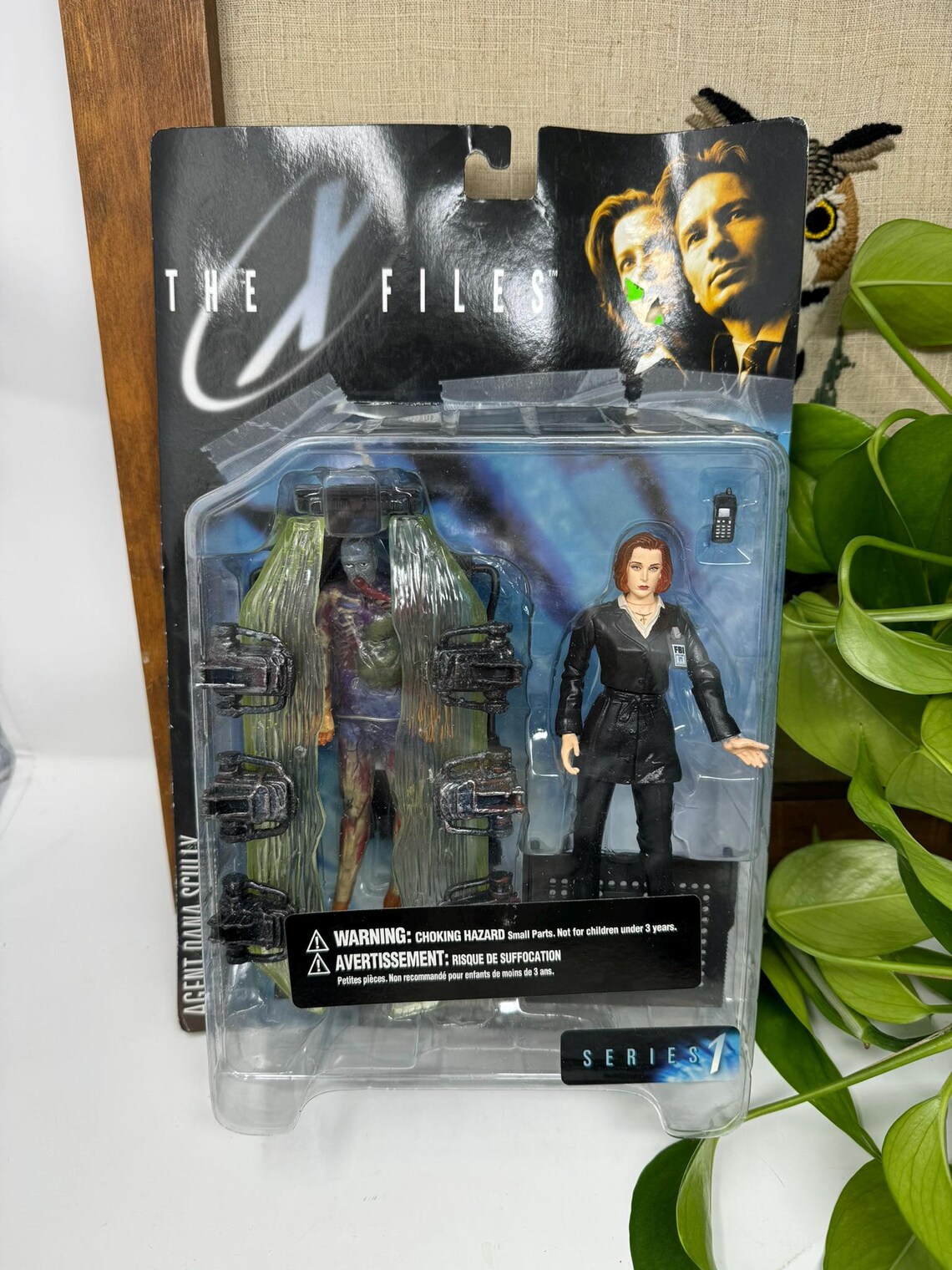 Twentieth Century Fox Fight the Future Series 1 X-files Agent Fox ...